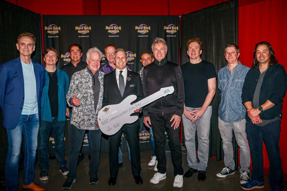 At Hard Rock AC show, the band Chicago presents donation to Community ...