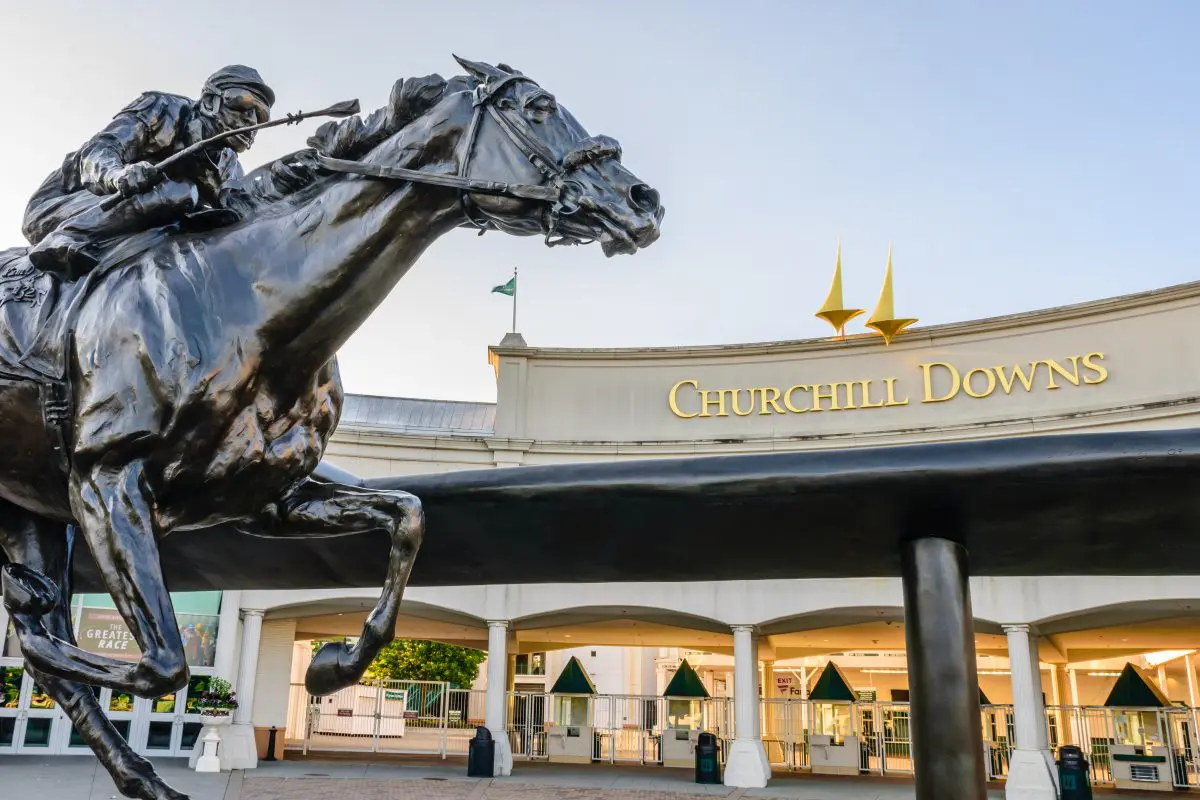 Churchill Downs revenue sets quarterly record — CDC Gaming