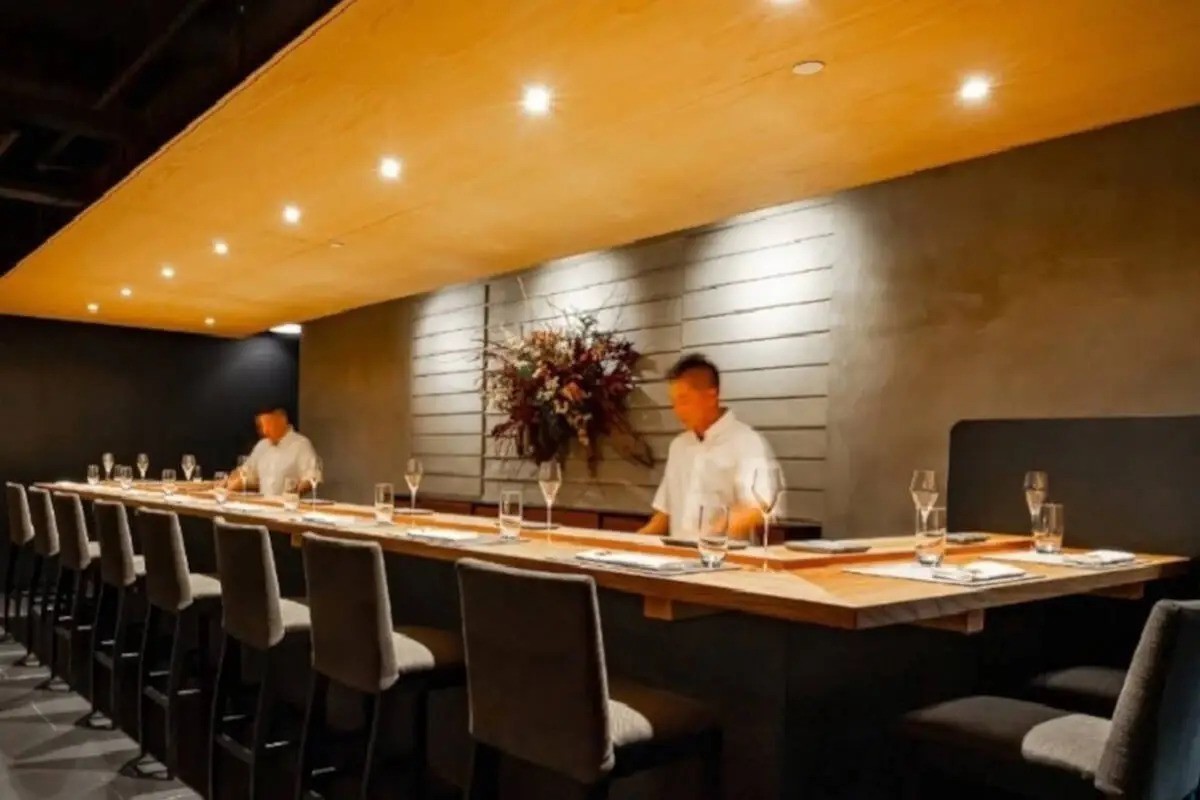 Las Vegas: Exclusive 12-seat restaurant from famed NYC chefs opens atop ...