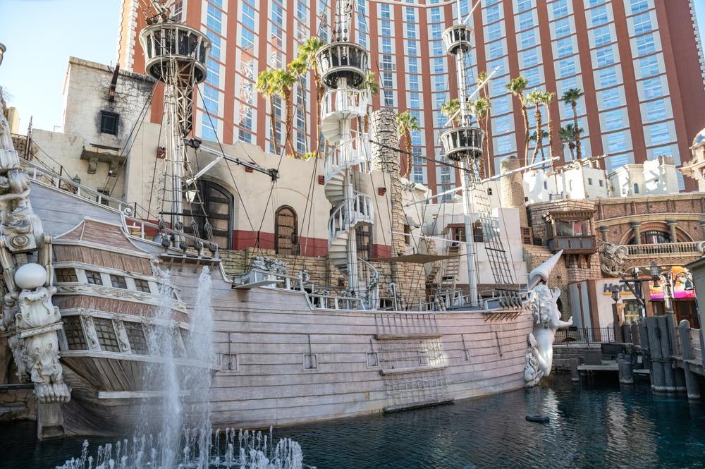 Ship Treasure Island Show