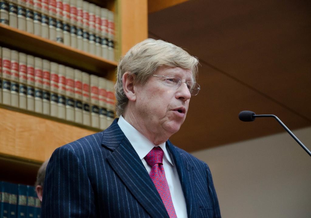 Ted Olson, lawyer who successfully argued to overturn PASPA, dies at 84 ...