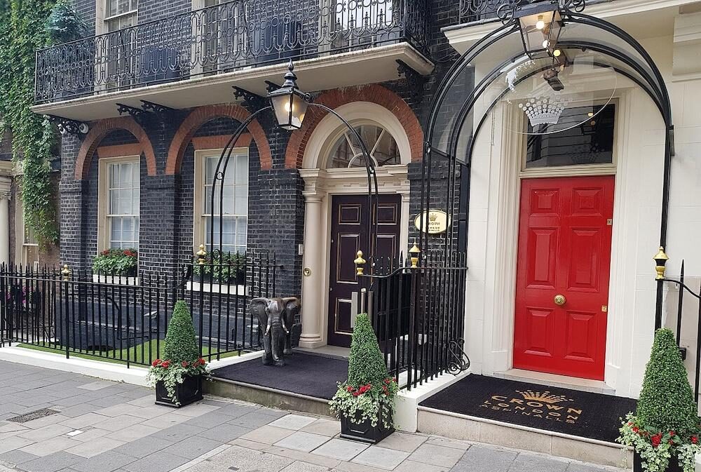 Wynn completes purchase of former Crown London Aspinalls, now called ...