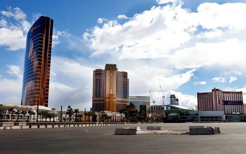 Landowner on Las Vegas Strip leases empty plot for millions each year ...