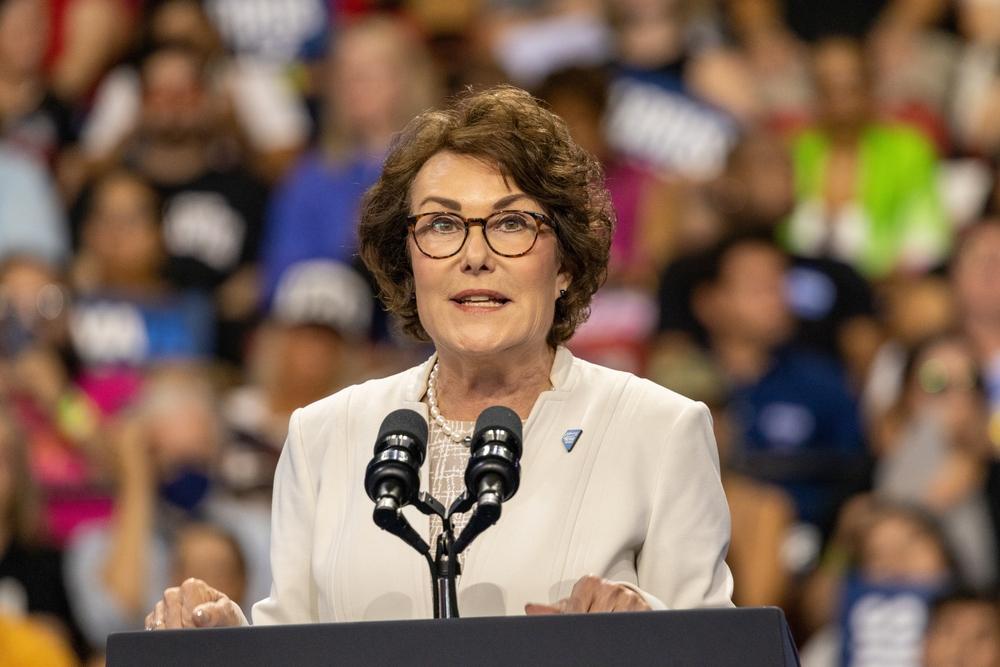 Nevada's Rosen gets Senate to pass 'no tax on tips' using unlikely ...