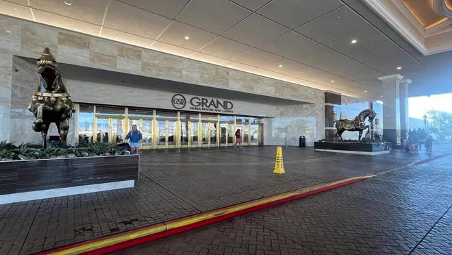 Reno: Grand Sierra Resort shooting - What we know a day after gunman ...