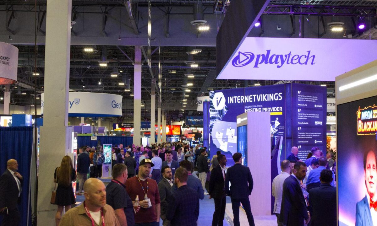 10 Photos from the Floor: G2E Tradeshow Day 3 – CDC Gaming